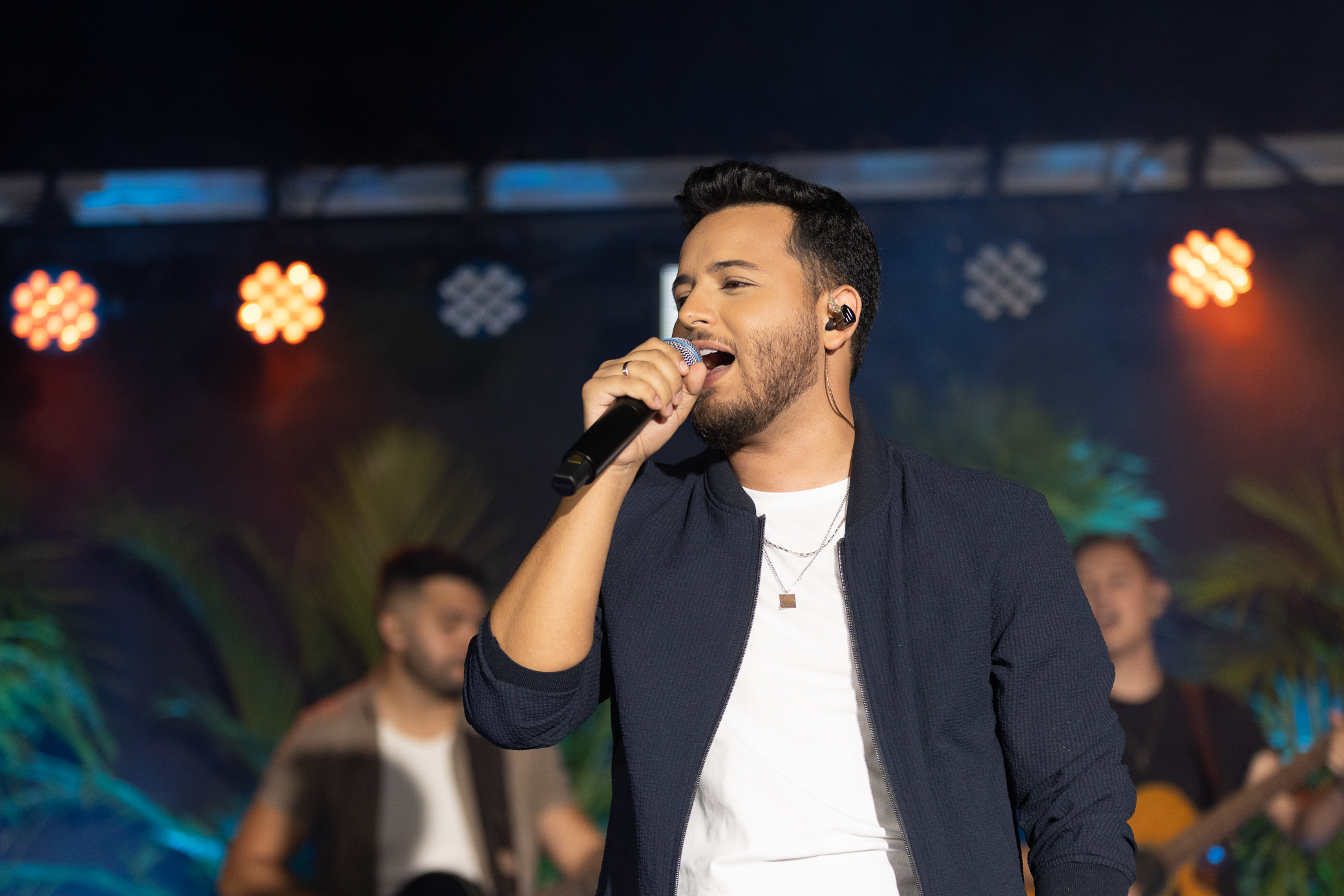 Ruan Victor apresenta repertório de sucesso no aniversário de Taquara ...